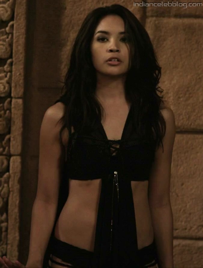 Krystal vee thai actress scorpion king 24 hot midriff hd caps ...