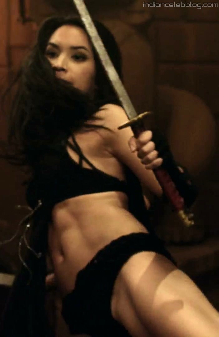 Krystal vee thai actress scorpion king 39 hot hd caps – starcelebblog