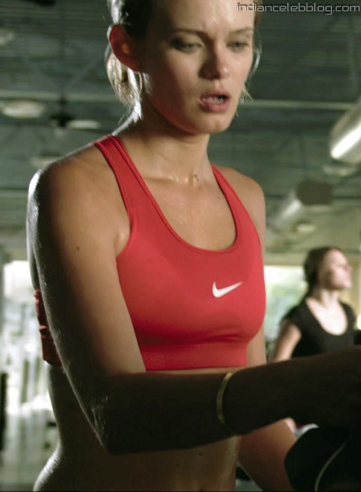 Sara paxton hollywood shark night 2 hot hd screencaps – starcelebblog